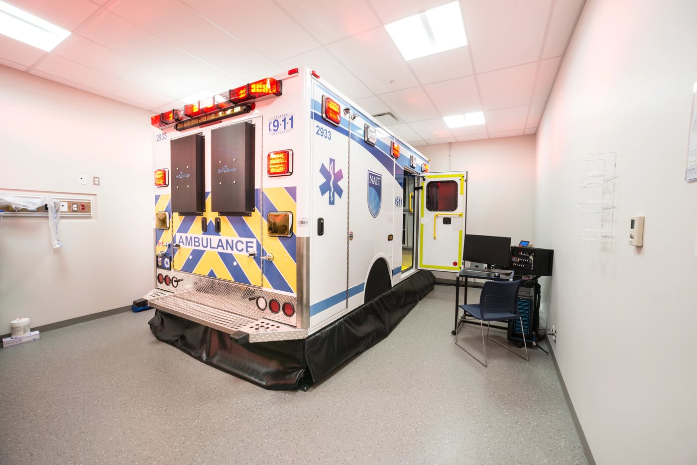 Ambulance Simulation Box - NAIT